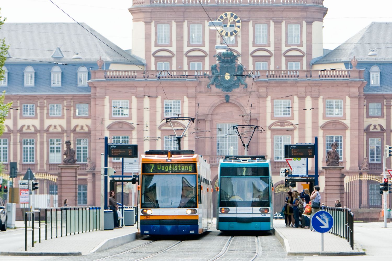Rhein-Neckar-Verkehr-GmbH (rnv) | iris intelligent sensing